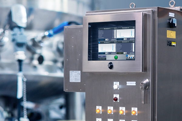 boosting-efficiency-with-raman-technology-and-the-catalyx-openbio-bioreactor-controller